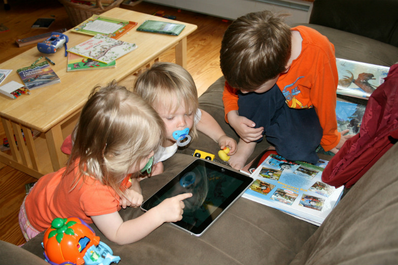 8 Best iPhone and iPad Apps for Kids - MiniTime