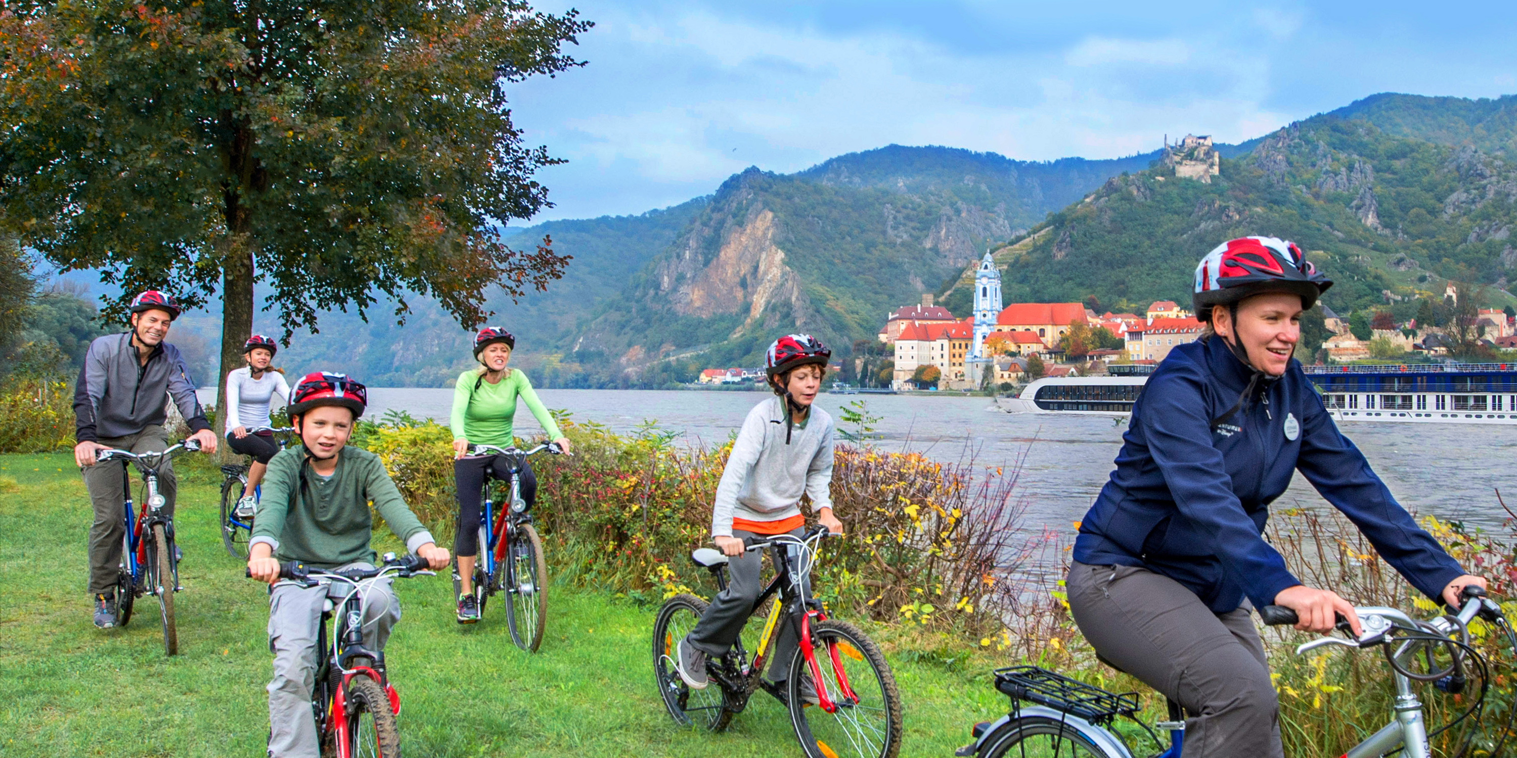 Family-Friendly Spring Break Destinations Beyond Theme Parks - MiniTime